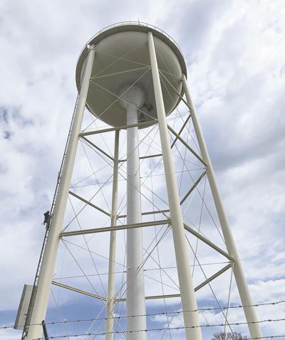 Huntertown water tower getting face-lift | Local | journalgazette.net
