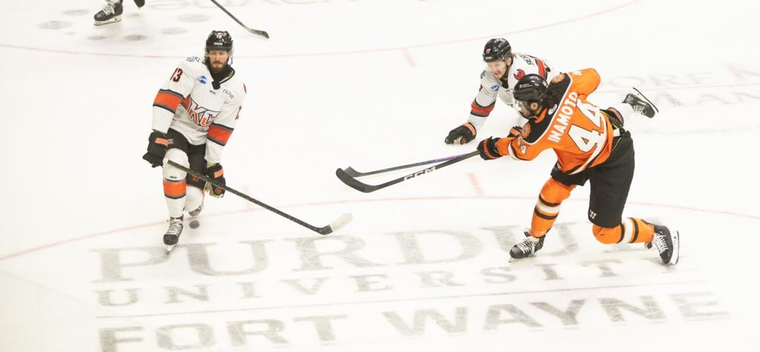 Second period collapse costs Komets in Game 3 loss | Komets ...