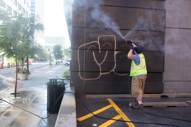 Downtown Fort Wayne team keeps city looking its best | Living ...