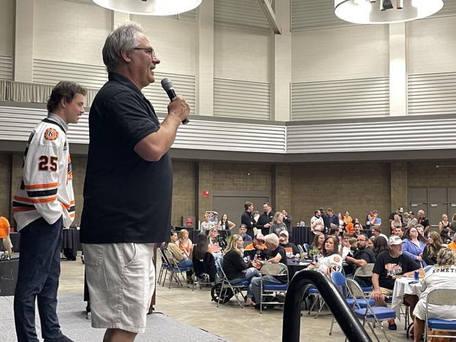 Komets fans send off 2025-26 team with end-of-year auction | Komets ...