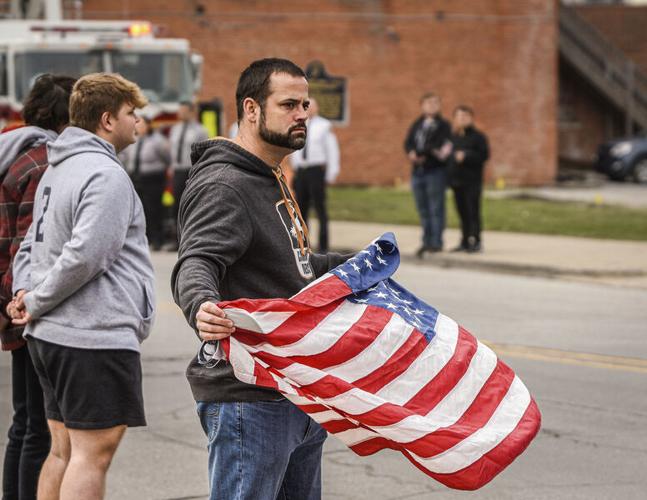 A hero comes home | Photo Galleries | journalgazette.net