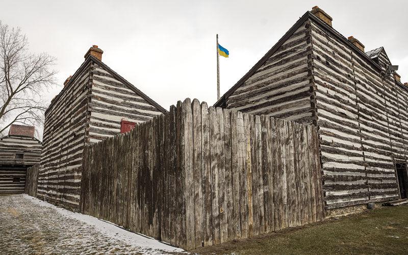 Old Fort shows support for Ukraine | Local | journalgazette.net