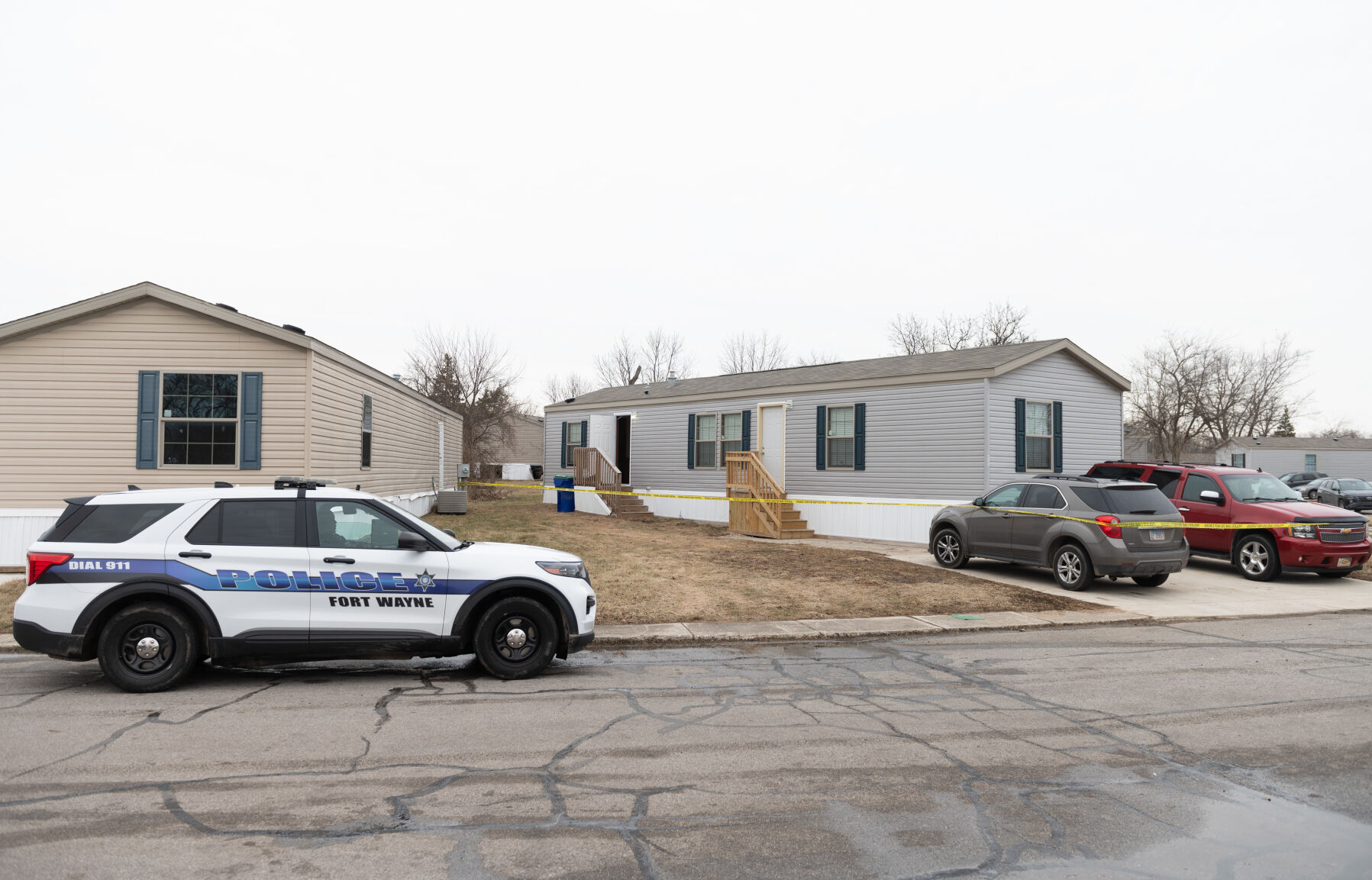 Woman dead, suspect in police custody after shooting on Fort Wayne's ...