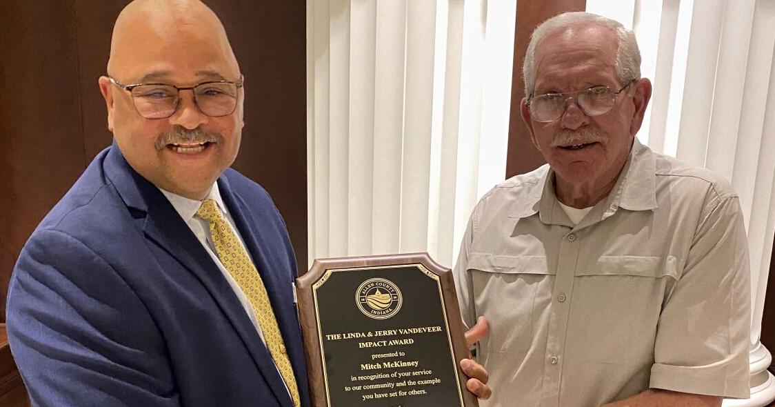 Service award goes to FWPD Deputy Chief Mitch McKinney | Police/Fire ...