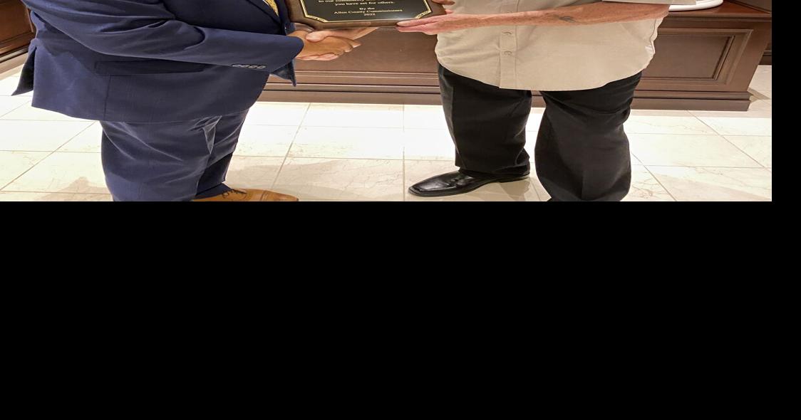 Service award goes to FWPD Deputy Chief Mitch McKinney | Police/Fire ...