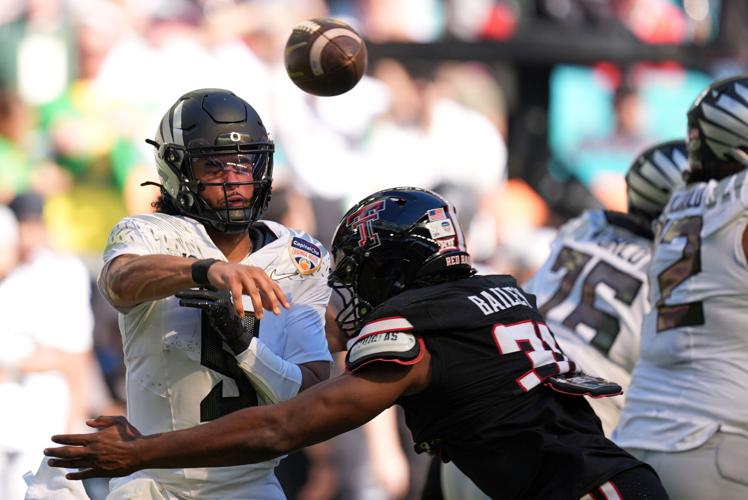 Peach Bowl Breakdown: The key matchups of Indiana vs. Oregon | IU ...