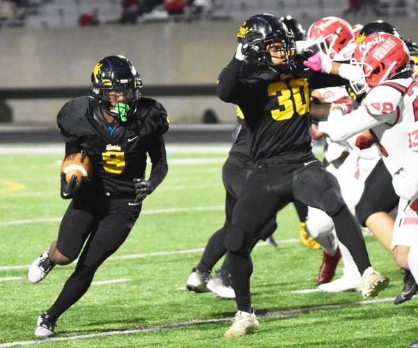 Friday gallery: Snider defeats North Side 49-14 in a Class 5A sectional ...