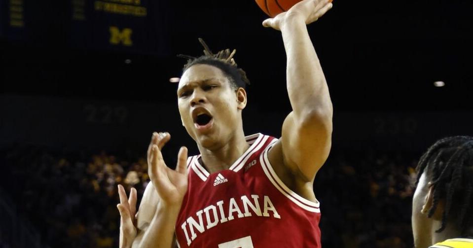 No. 18 Indiana beats Michigan, 62-61, takes over second place in Big ...