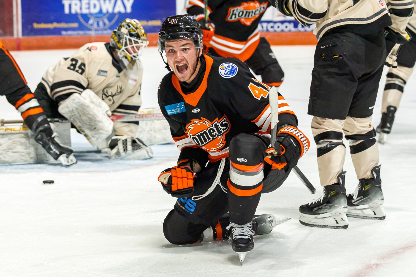 Komets keep Blake Murray, bring Brandon McNally back to US | Komets ...