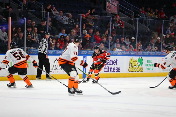 Komets squander 2-goal lead, fall to ECHL-leading Mavericks | Ice Chips ...