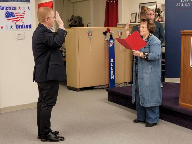 Former court executive wins Republican Party caucus to become Fort ...