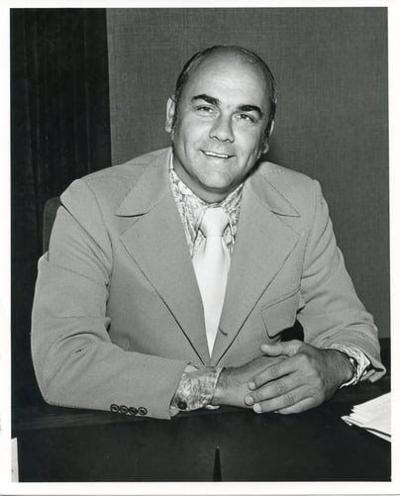 Bank leader Bob Wright dies at age 92, emphasized character at STAR ...