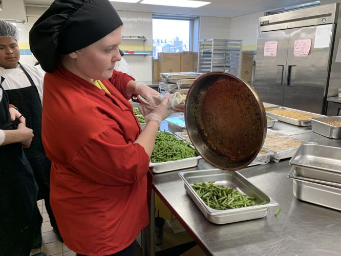 FWCS Career Academy students dish up Thanksgiving feast | Schools ...