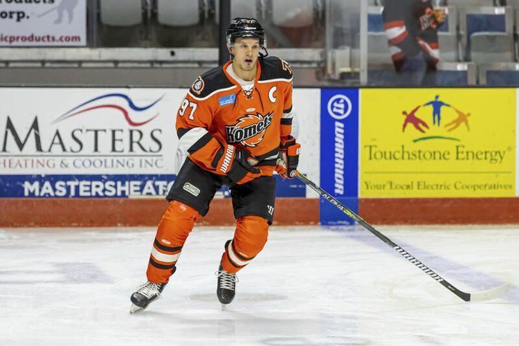 Schrock returns, controversial officiating ensues, K's rally but lose 5 ...