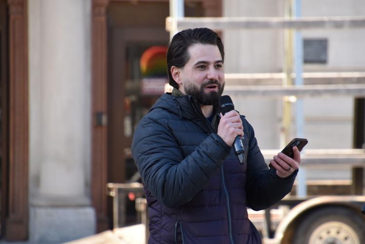 Hundreds rally for LGBTQ rights in Fort Wayne | Local | journalgazette.net