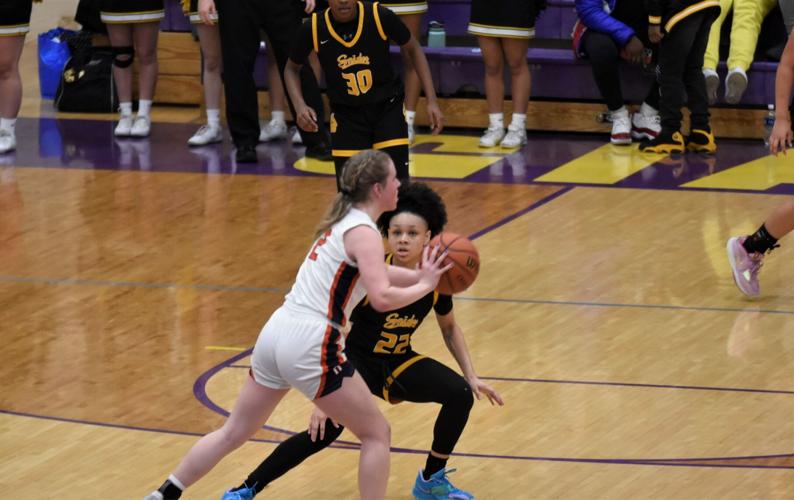 Saturday Gallery: Girls Basketball Regionals, Snider vs. Harrison ...
