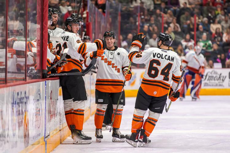 Komets score 7 unanswered goals, wallop Cyclones | Komets ...