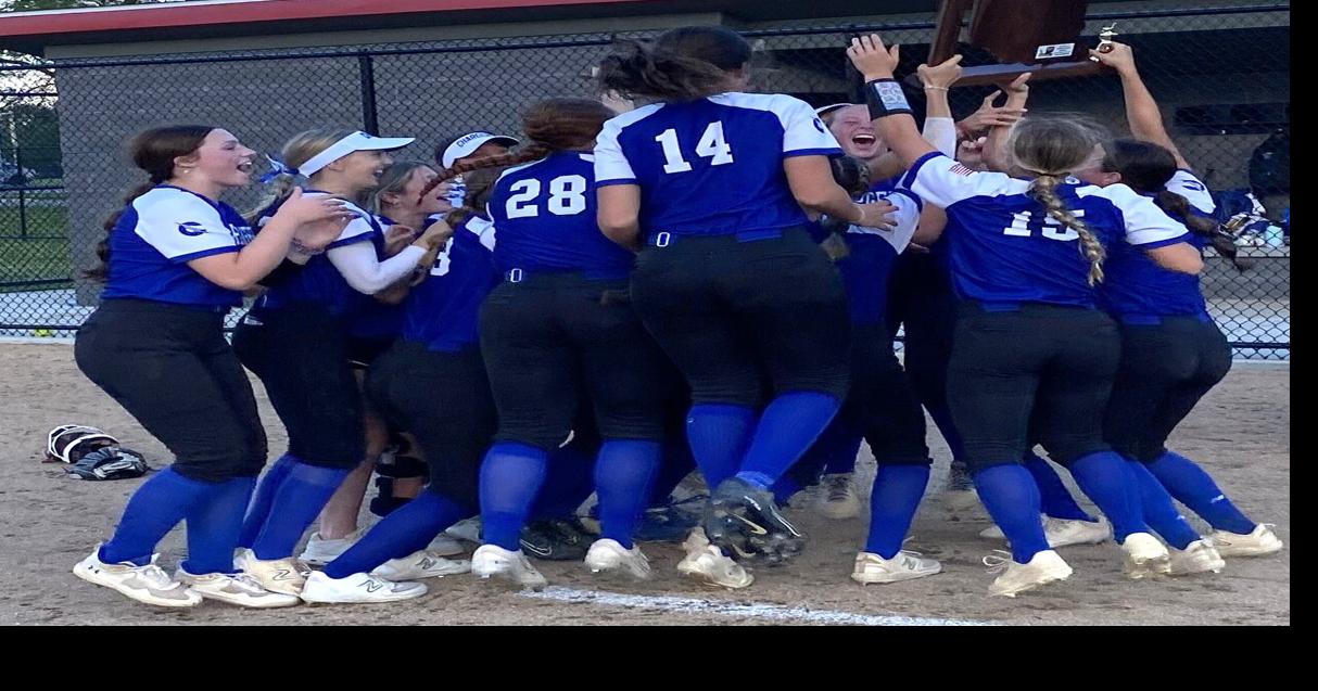 Carroll softball overcomes four-run deficit to take regional title ...