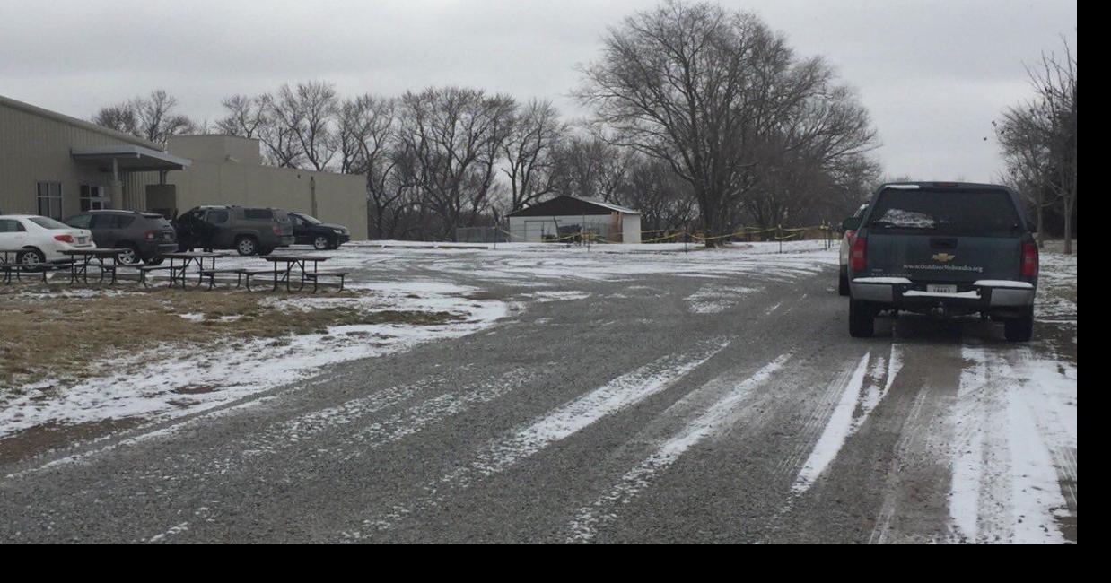 Man accidentally shoots self in leg