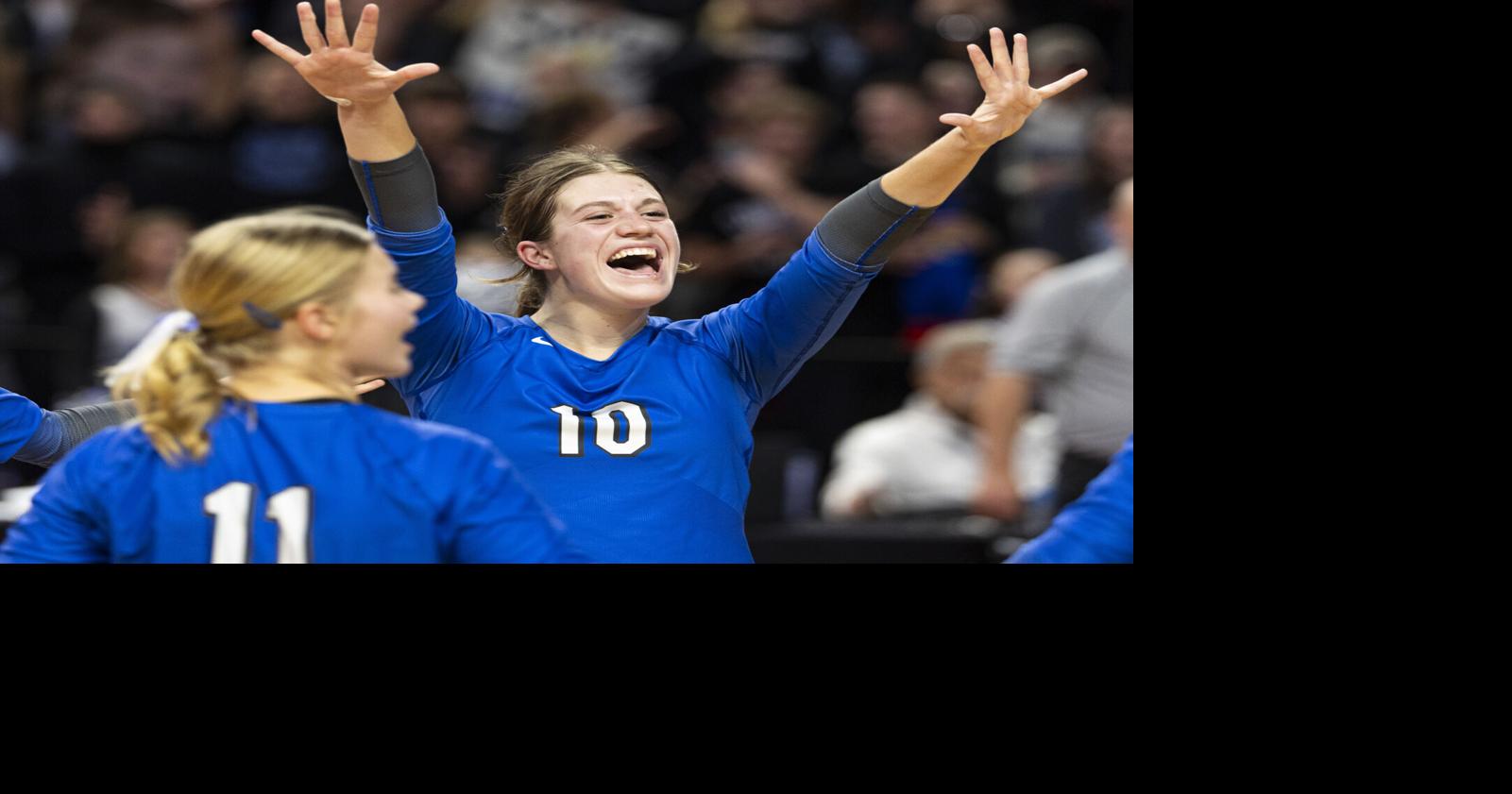 State volleyball: Upsets, comebacks, key moments highlight Day 1