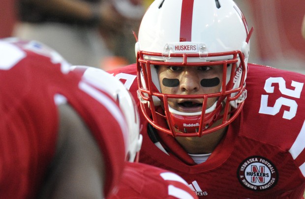 Freshman linebackers ready for UCLA test