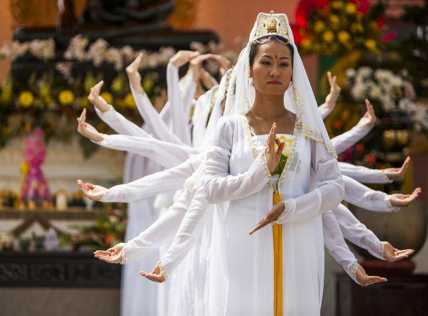 Photos: Jade Buddha welcome ceremony