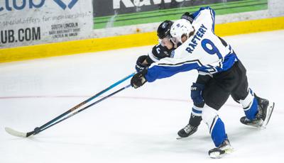 Fargo's Game 3 win sends Stars into uncomfortable — but familiar — position