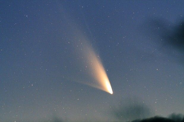 Comet PanSTARRS makes first appearance