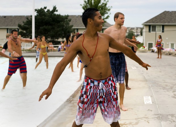 Lincoln pools team up for citywide flash mob