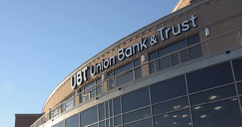 Jay Dunlap, whose family owns Lincoln's Union Bank, dies