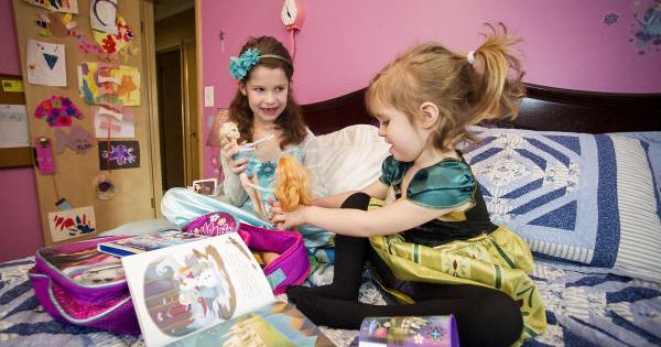 Cindy Lange-Kubick: Introducing Elsa and Anna of Stockwell Avenue, pre ...
