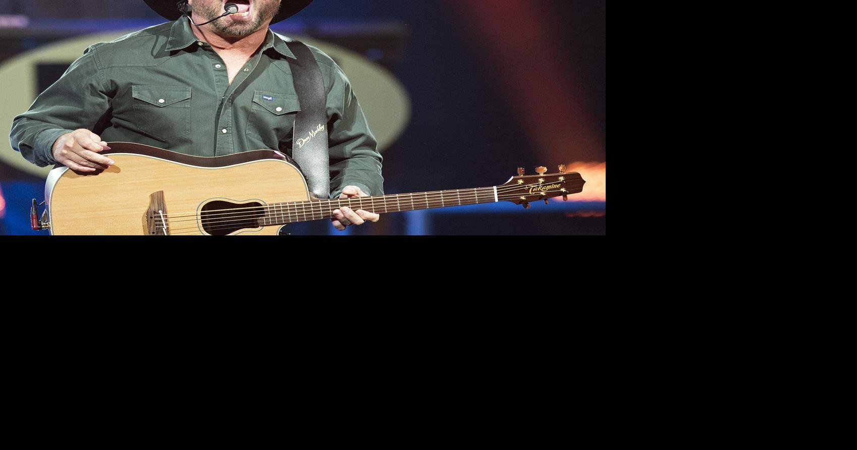 Garth says goodbye with a ragged voice after a record-setting five shows
