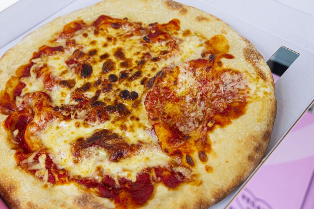 Lincoln man opens 24/7 Pizzomatic pizza vending machine