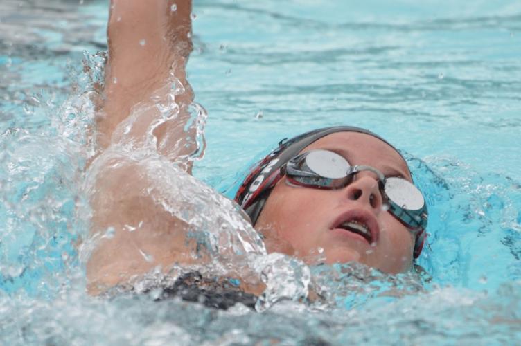 Butterfly sprinter Kennedy Carlson excels for Nebraska Aquatics
