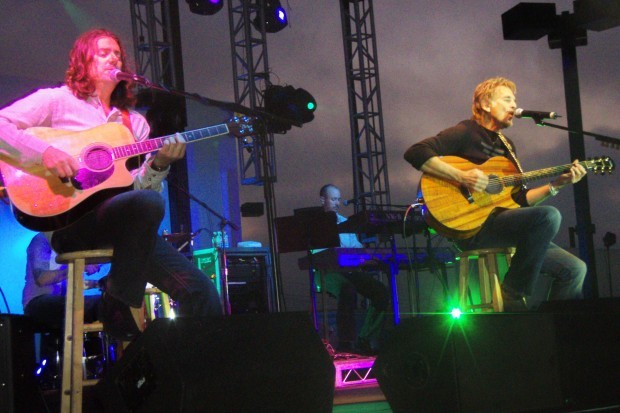 Lincoln native, former Finnster playing with rock band Ambrosia