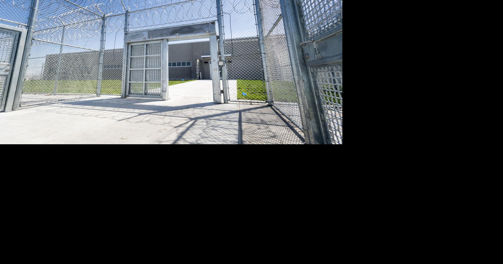 Inmates injured at Lincoln prison after mass fights