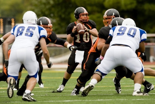 Doane QB Dunn leads Tigers past Concordia