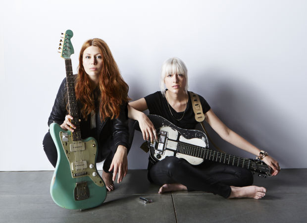 Larkin Poe ready to 'wing it 'with Costello