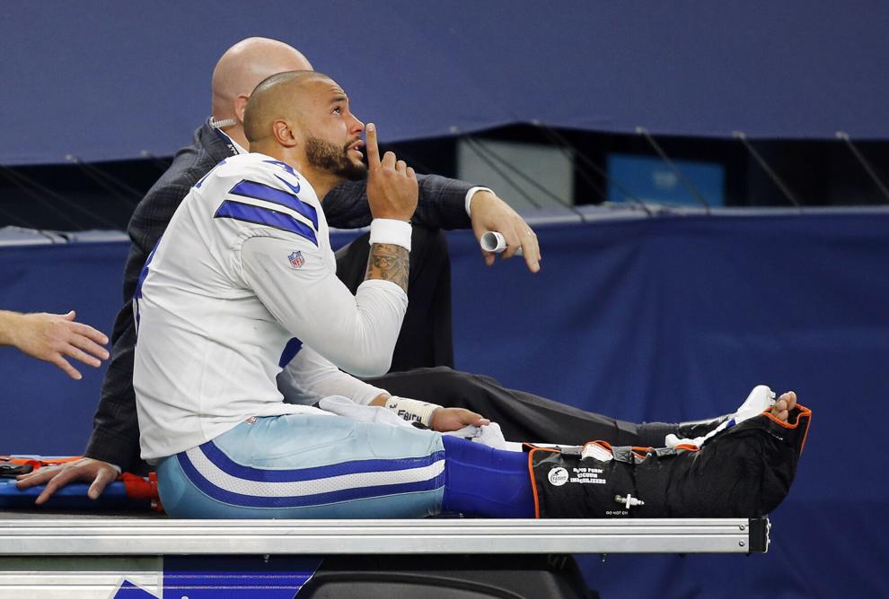 Cowboys QB Dak Prescott suffers season-ending leg injury