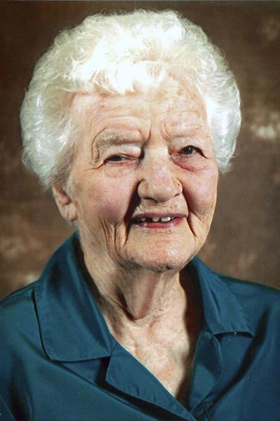 A Lincoln trailblazer, hired for the color of her suit, dies