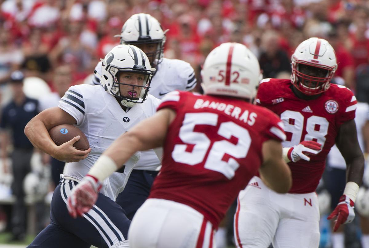 Banderas, Young out with injuries