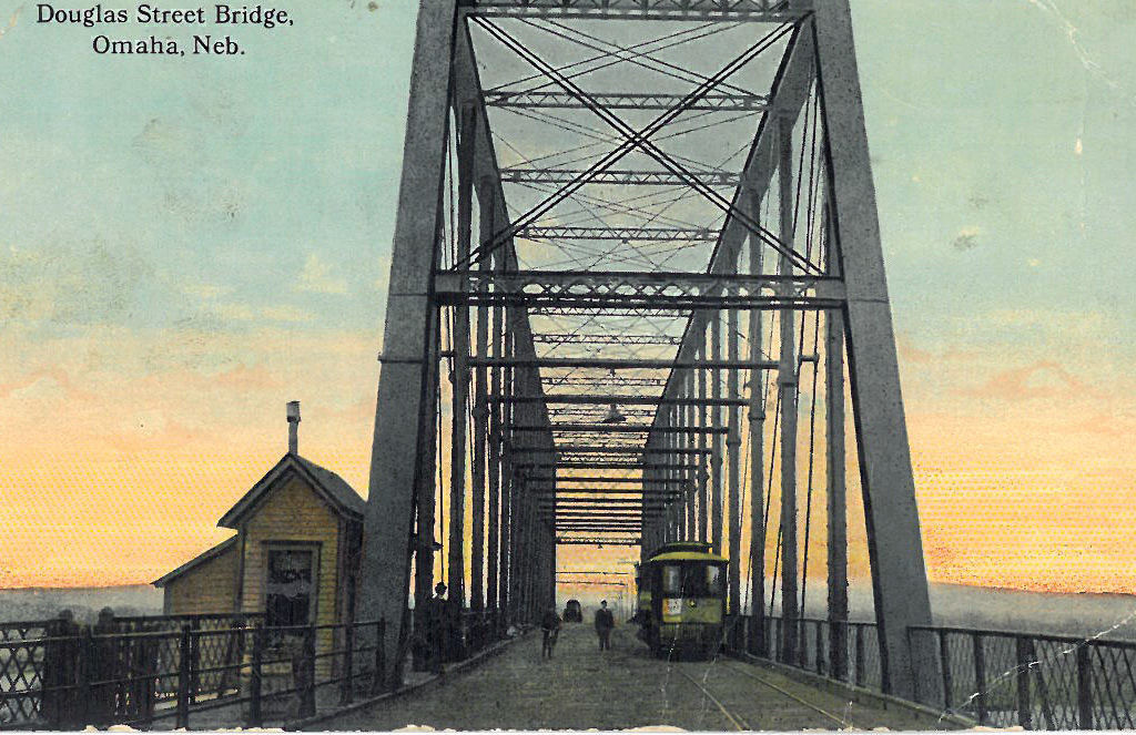 Jim McKee: Connecting our state and Iowa with a road bridge