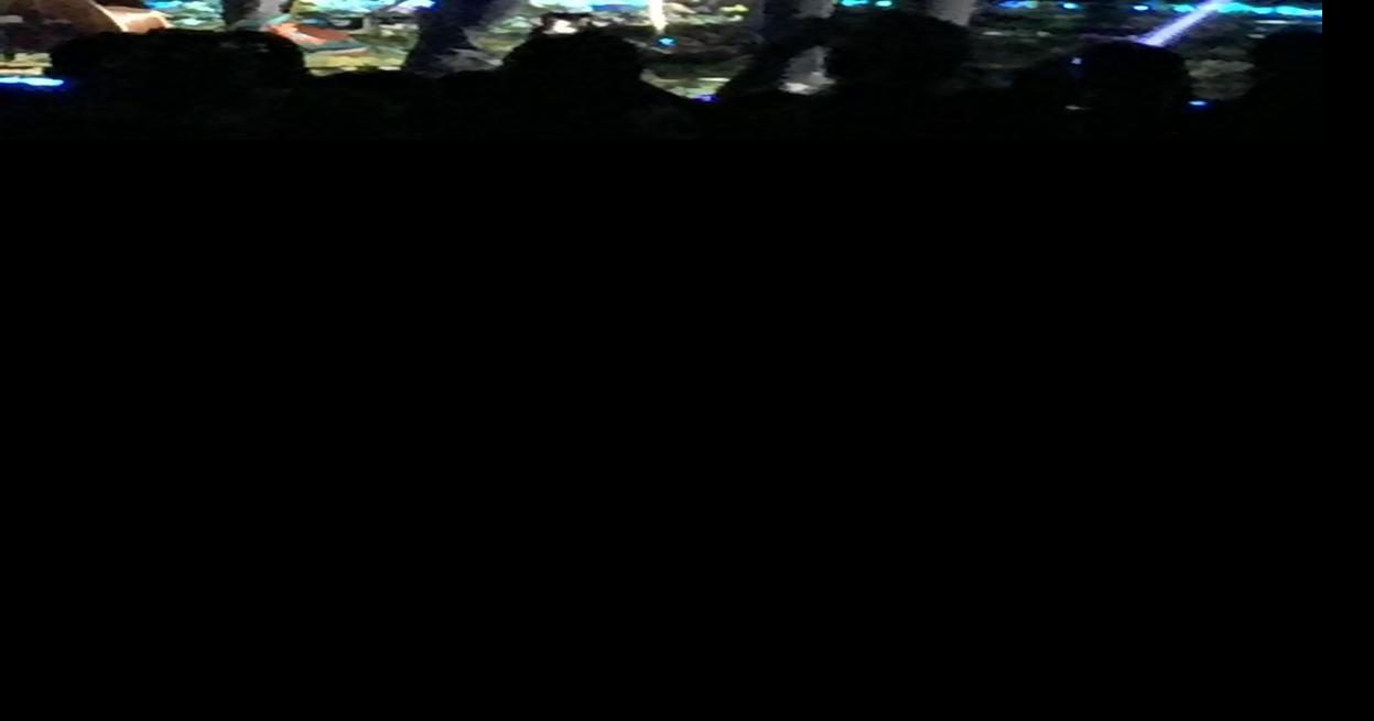 Coldplay brings wristband lights, hits and uplift to Nebraska