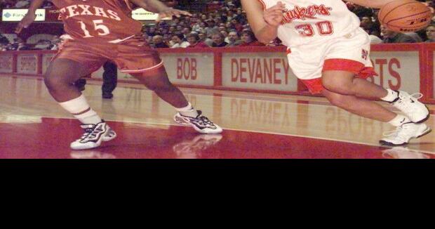 Ex-Husker Anna DeForge enters college coaching