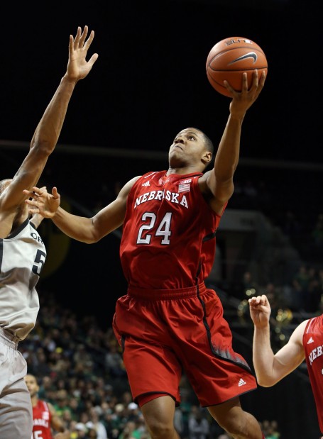 Oregon fells Nebraska | Men's Basketball | journalstar.com