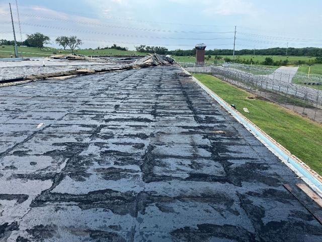 Nebraska storms kill 1, deal damage in Lincoln, Omaha