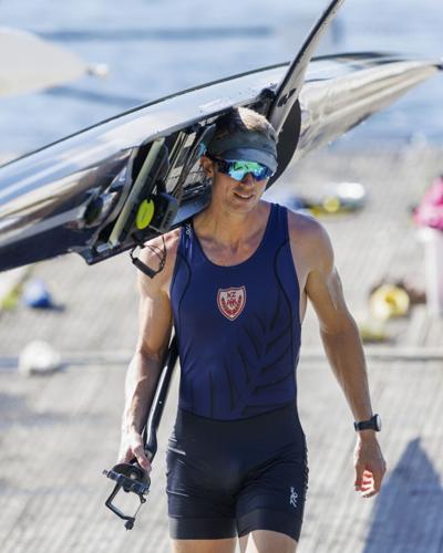 Kiwi rower Mackintosh swaps seats for run at Olympic medal