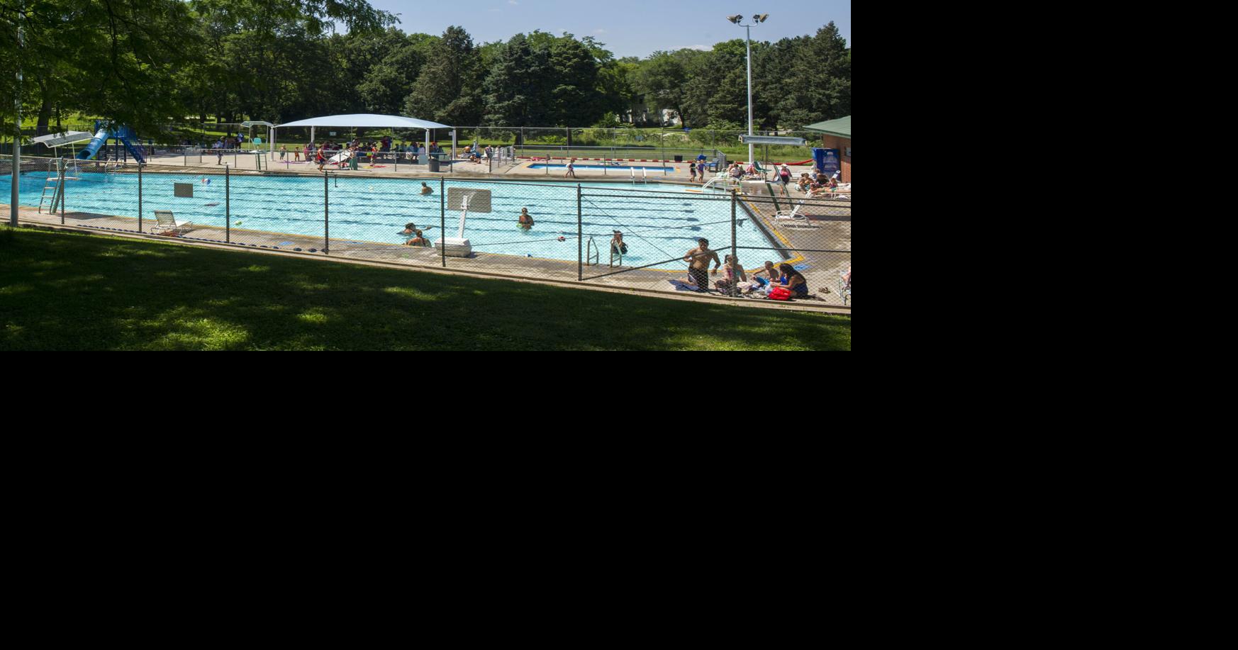 Lincoln public pools to open Saturday