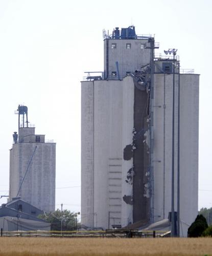 2 dead after grain elevator collapses in Kansas