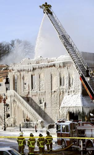 Fire destroys Plattsmouth businesses